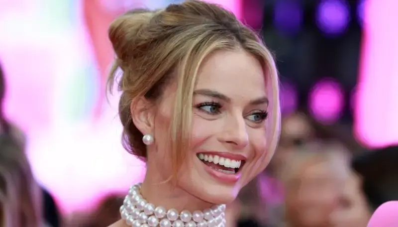 ඕස්ට්‍රේලියාවෙන් ඇවිත් හොලිවුඩය තම වසඟයට ගත් Margot Robbie
